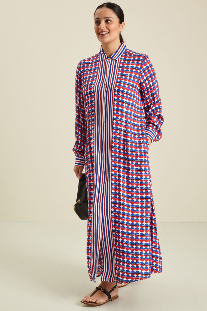 Abito in raso blu | Intrend - Diffusione Tessile