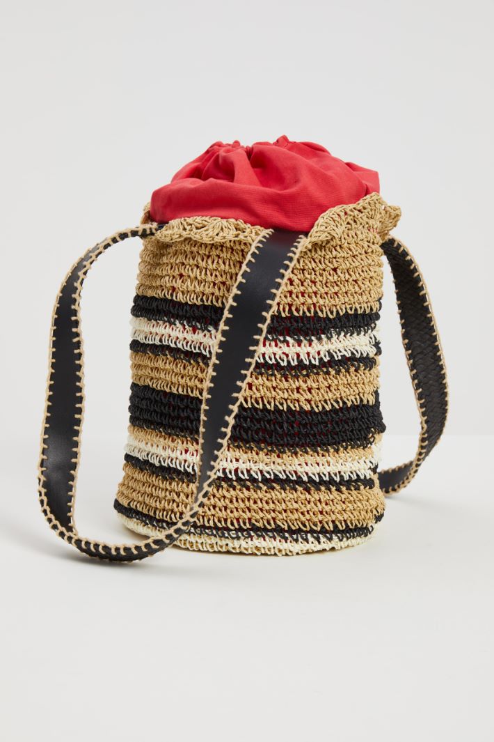 Woven raffia bucket bag, sand black white | Intrend