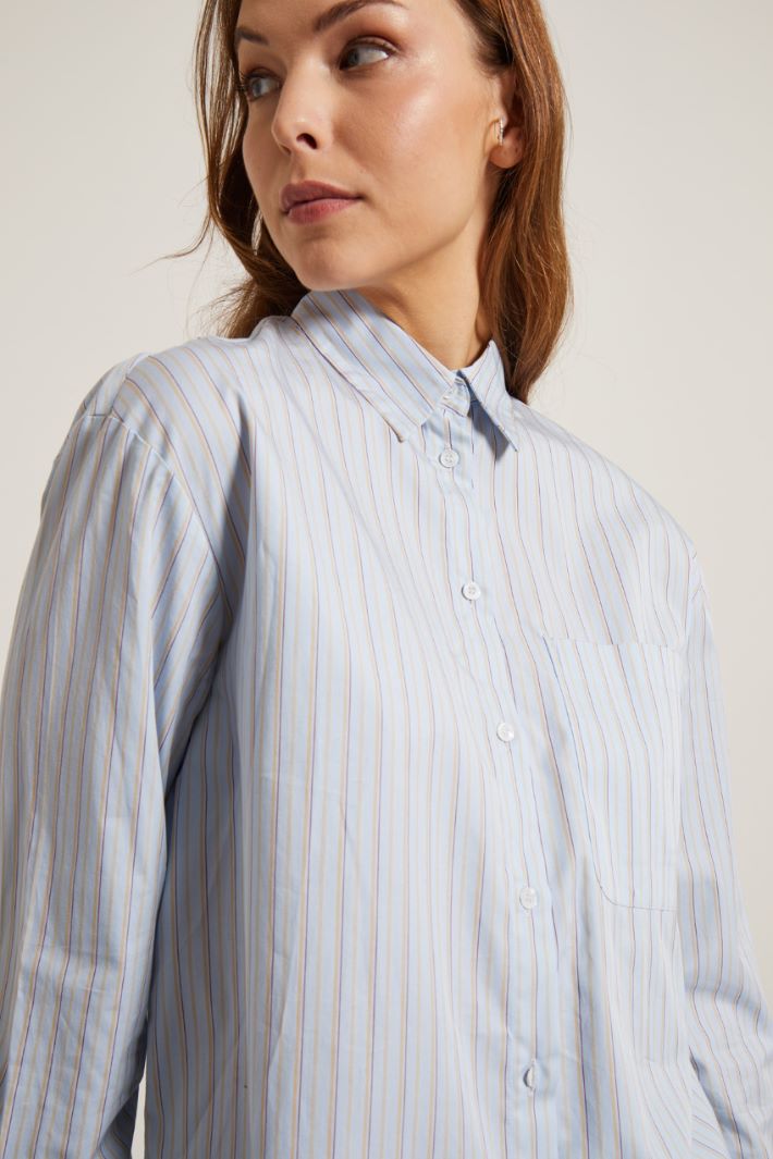 Slit-detailed shirt, pale blue yellow | Intrend