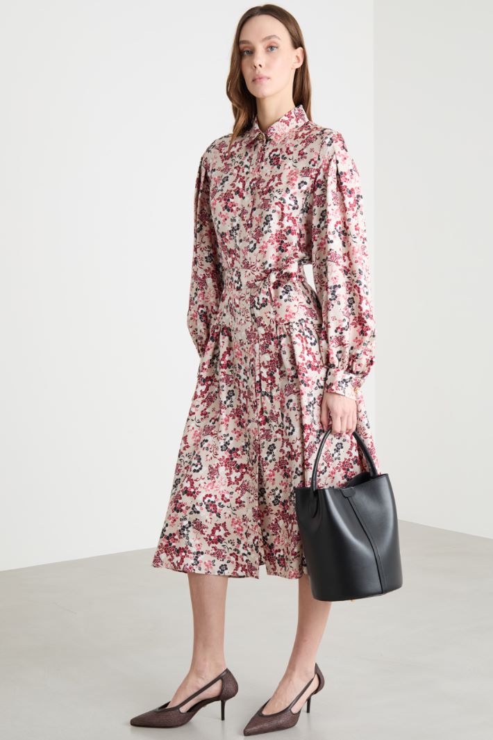 Borsa a secchiello in pelle liscia, nero | Intrend